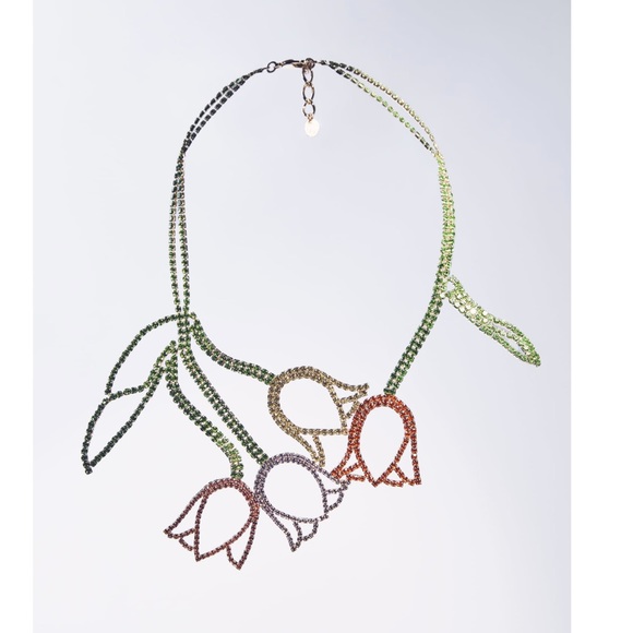 Zara | Jewelry | Nwt Zara Woman Flowers Tulip Special Edition Necklace ...